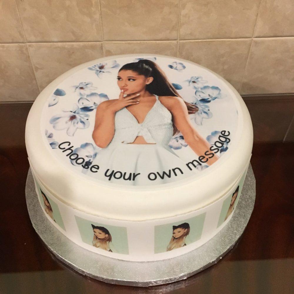 Ariana Grande Cake - Lateau