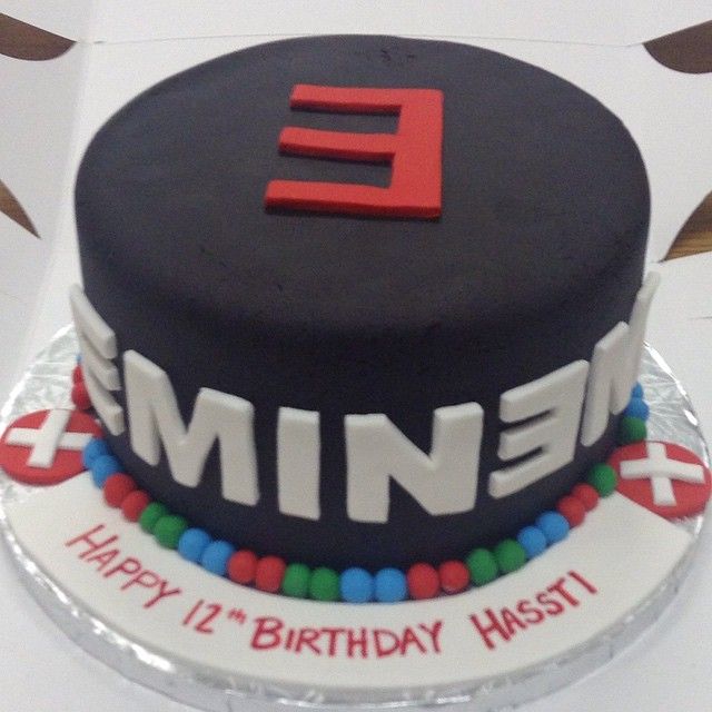Eminem Cake - Lateau